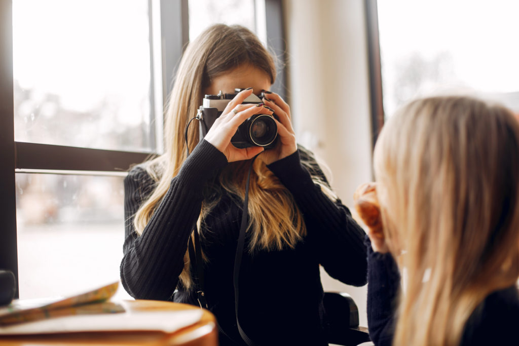 Best Camera For Moms – Capture Those Precious Moments | Momma Survival ...