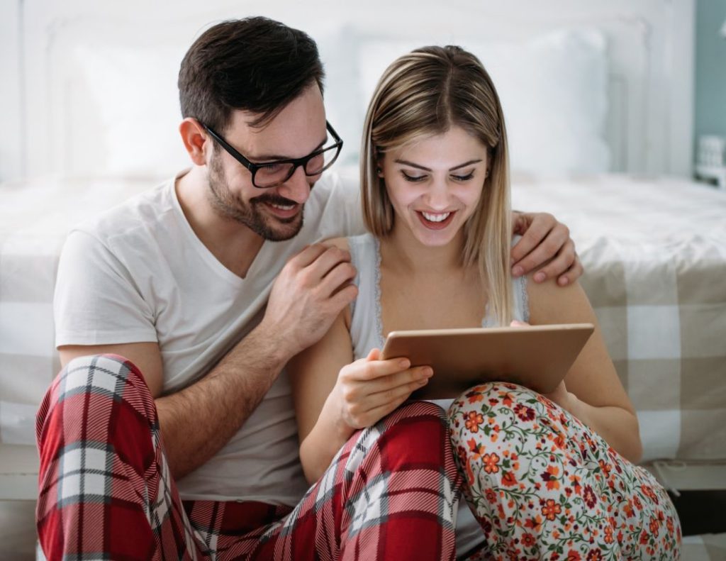 Stay Home Date Night Ideas – For After The Kids Go To Bed | Momma ...